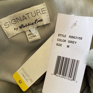 Robbie Bee | Sweaters | Signature By Robbie Bee Faux Fur Shrug Gray Nwt ...